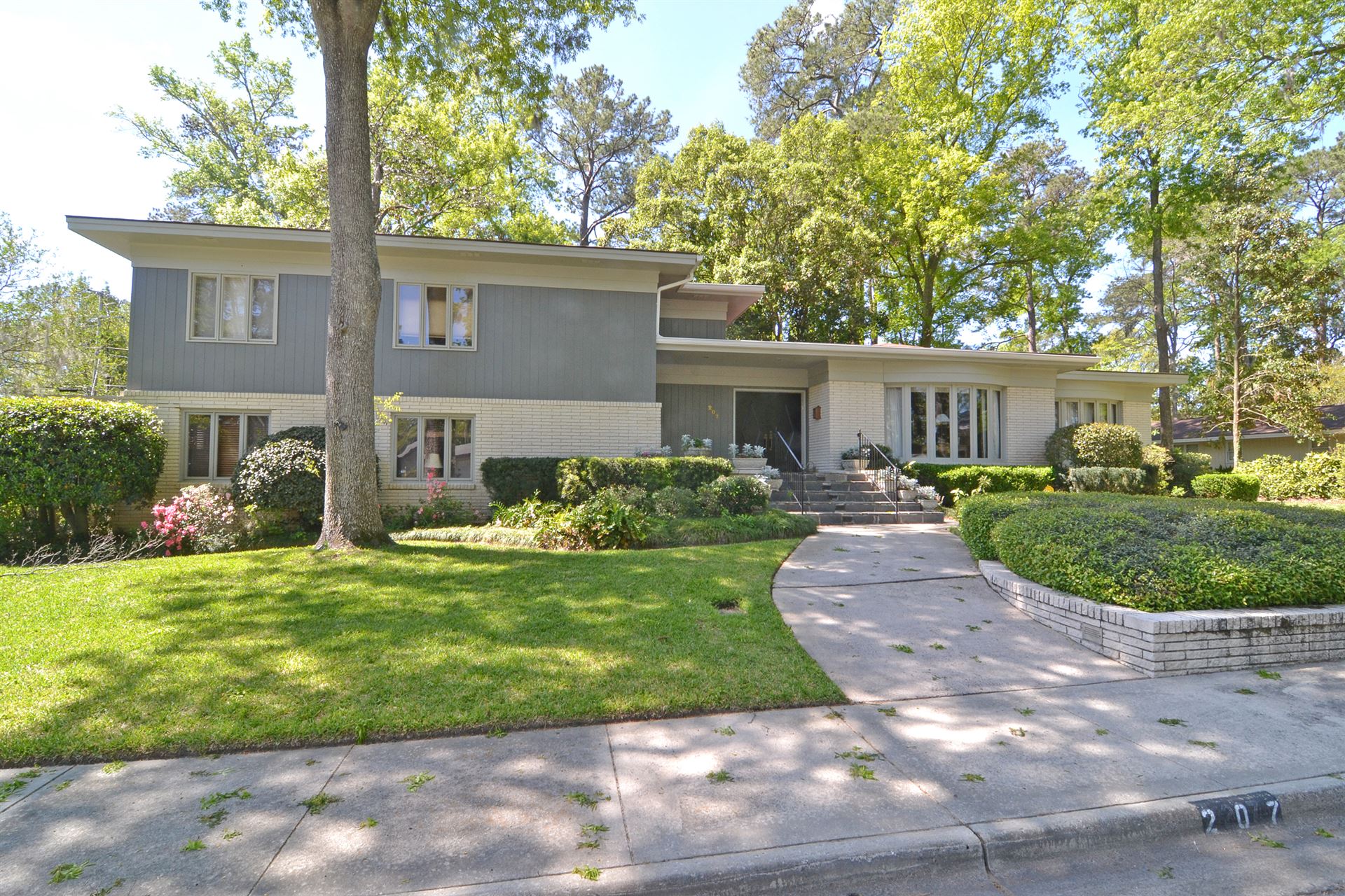 Locations Hub - Johnston St. in Habersham Woods