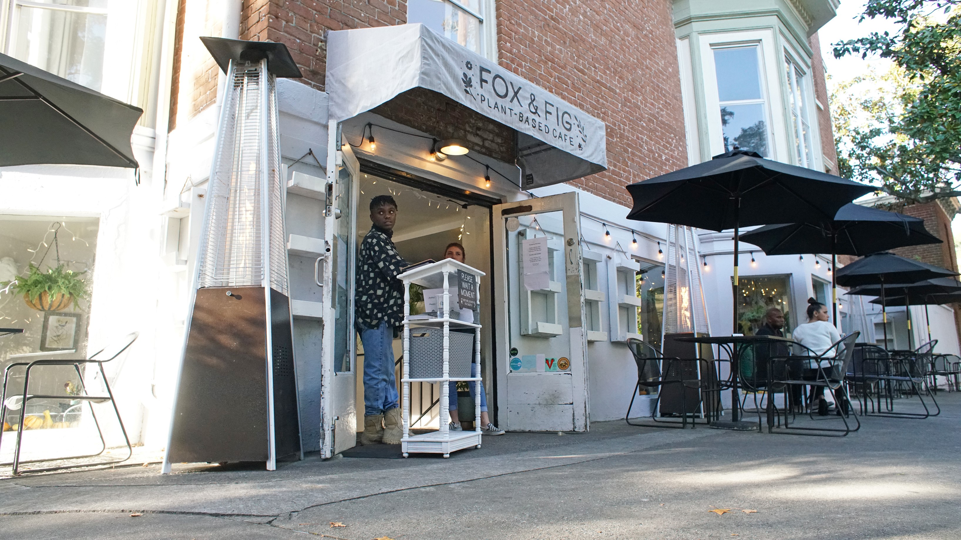 Locations Hub - Fox & Fig