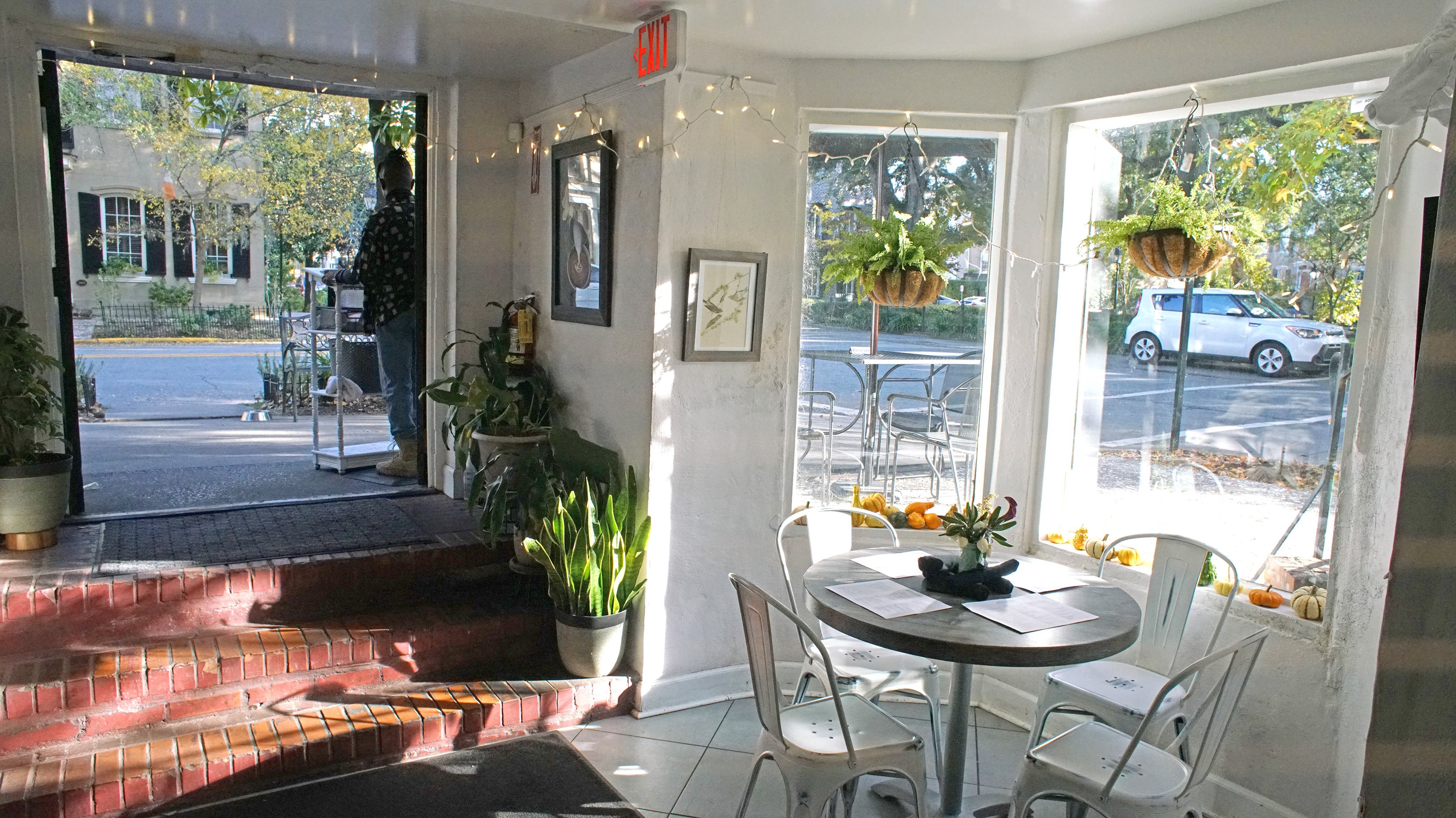 Locations Hub - Fox & Fig